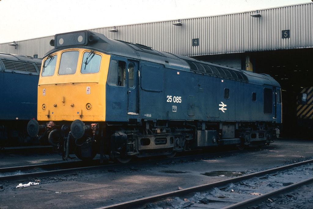 British Rail - 25085 | 25085 stands on shed at Toton MPD. Ph… | Flickr