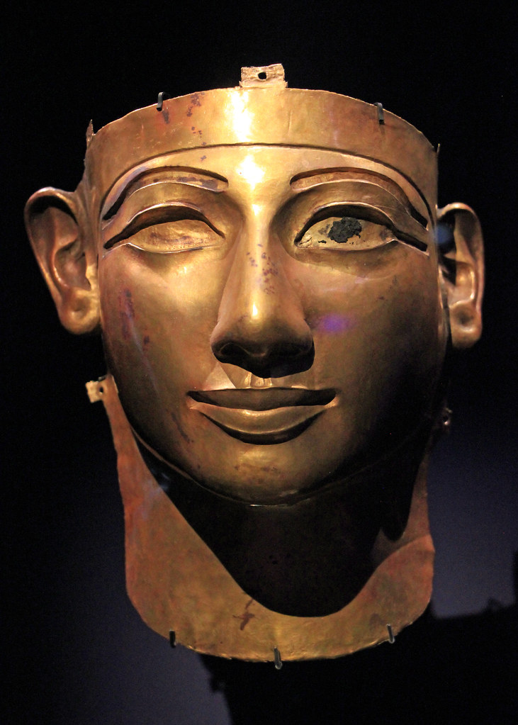 Gold Mask of Sheshonq II | This is from the 22nd Dynasty of … | Flickr
