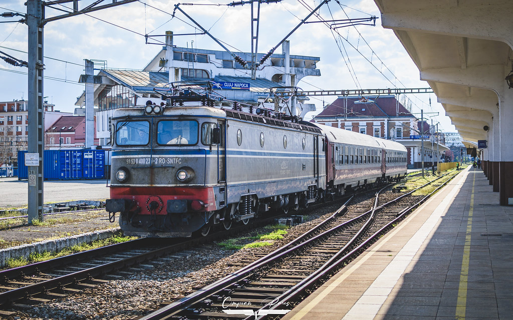 EA 236 | EA 236 la tracțiunea R 3086 părăsește stația Cluj-N… | Flickr