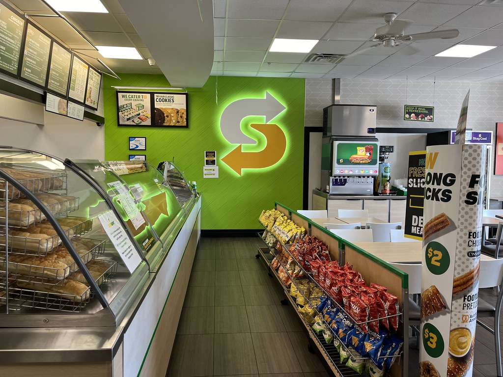 Subway interior | Subway #31979 (2,100 square feet) 14501 Wa… | Flickr