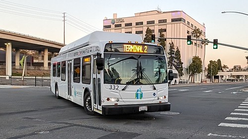 SAN Bus | New Flyer C40LFR bus of San Diego International Ai… | Flickr