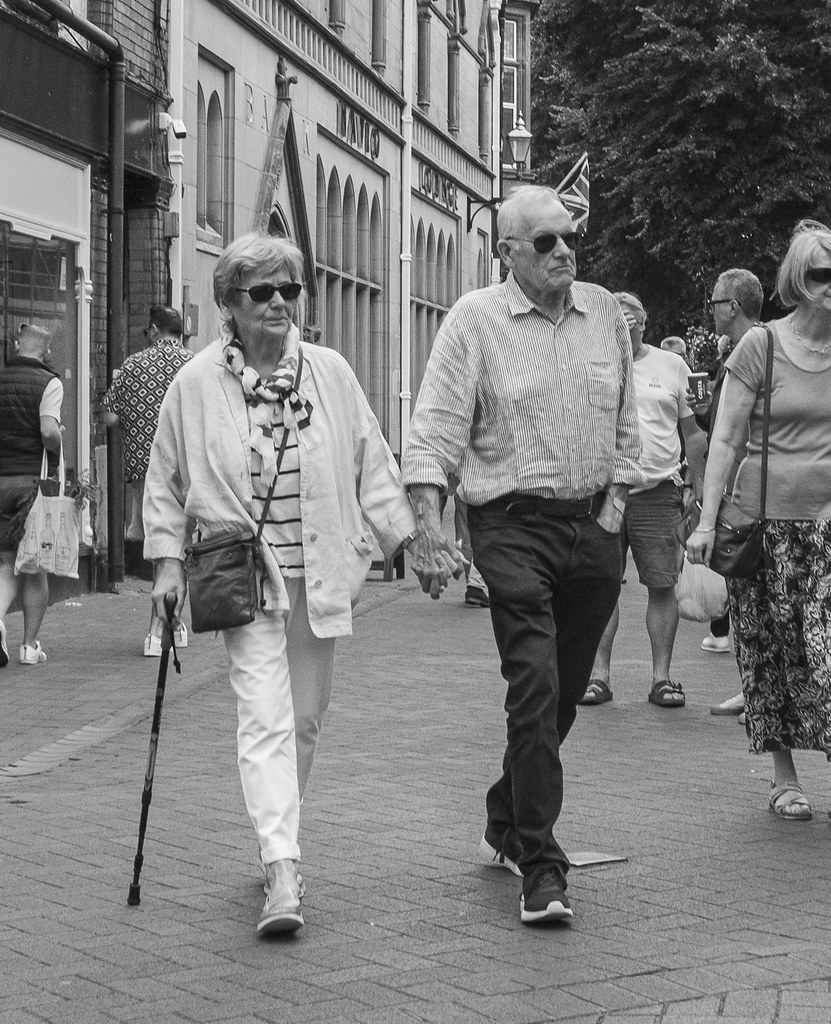 Nantwich 27-7-2024 | Love is. Holding Hands | wallace baxter | Flickr