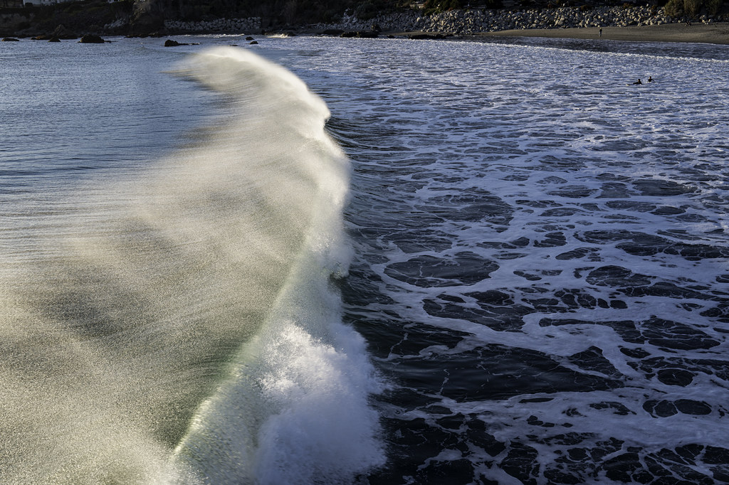Heavy Surf | Huge incoming wave approaches Cayucos Californi… | Flickr