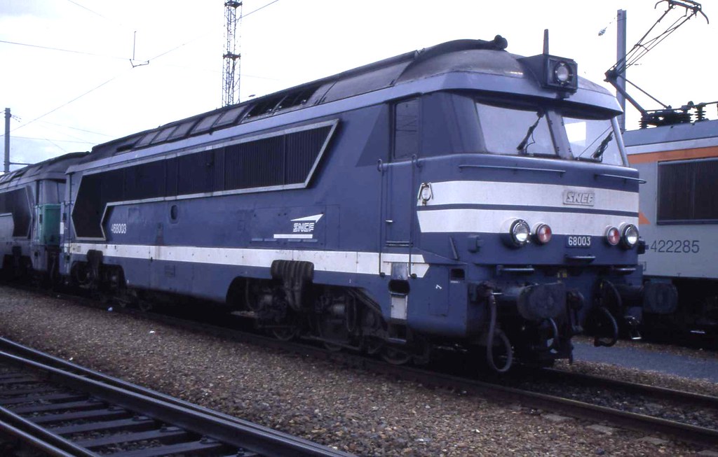 SNCF 68003 19.08.2001 | SNCF 68003 is seen stabled at Le Bou… | Flickr