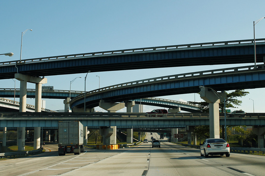 Int95sRoad-Exit3AB-BlueOverpassesInt395FL836