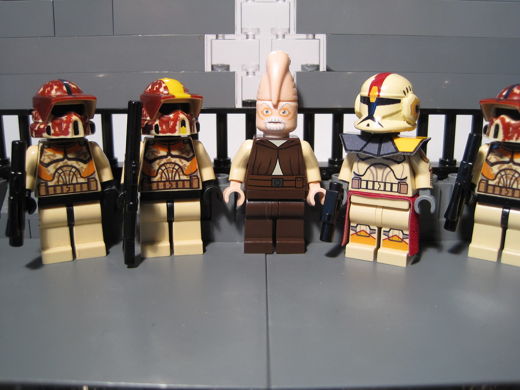 Geonosian Trooper Squad | minifigmakers Commander Jet | Flickr