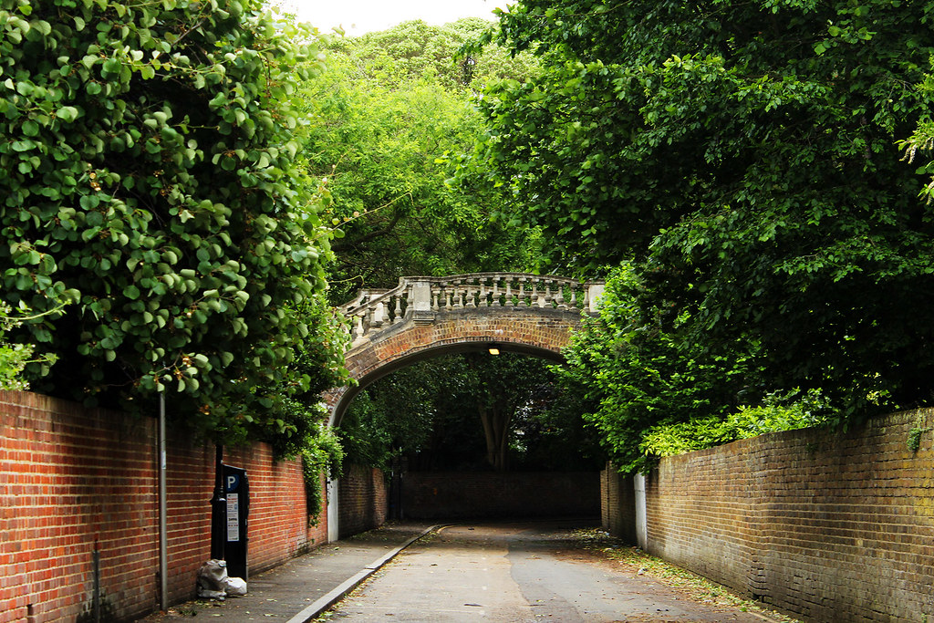 Tunnel