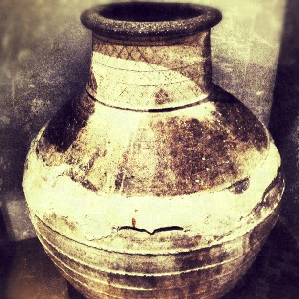 Water pot | Used in the past to cool and store water in Arab… | Flickr