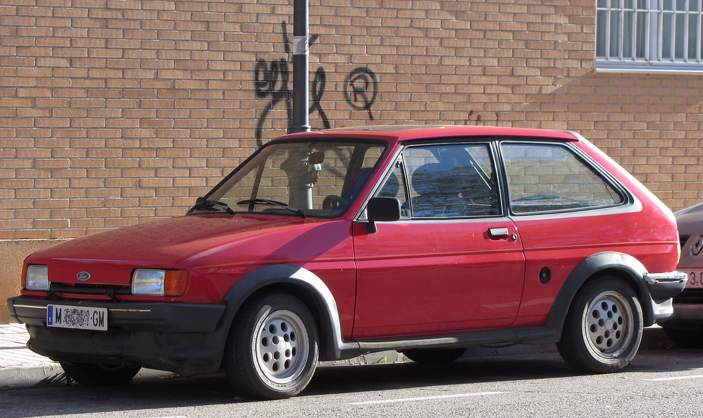 Ford Fiesta. 1985 | Martin J. Gallego. Siempre enredando | Flickr