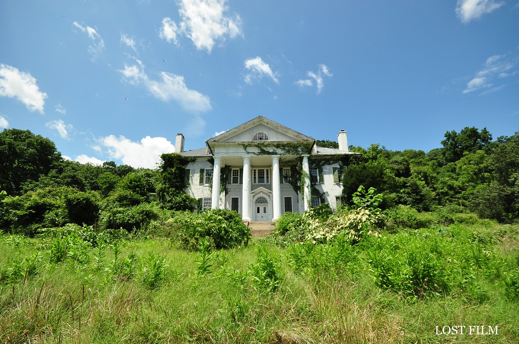 Selma | The present Mansion is a two and one half-story, hip… | Flickr