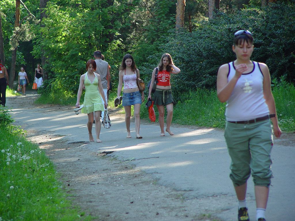 Dsc04167 Barefoot Girls Flickr