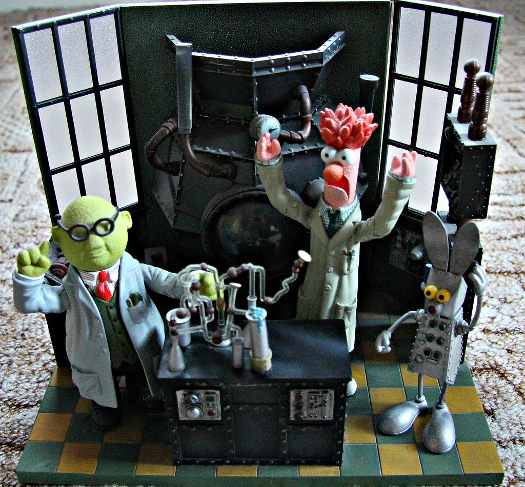 Dr Bunsen Honeydew in his lab | Dr Bunsen Honeydew and his s… | Flickr