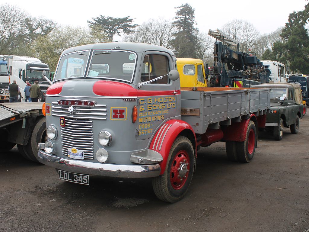 LDL 345 - Holtons | LDL 345 1954 Commer QX Preserved, ex C.G… | Flickr