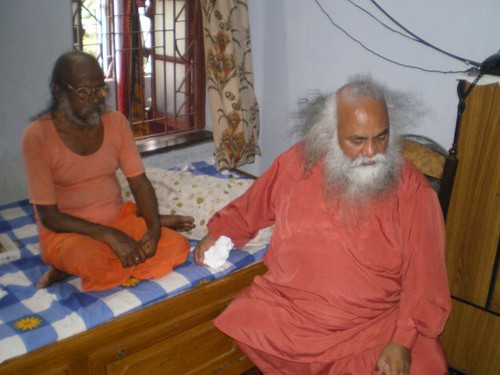 Swami Premananda Giri Swami Shankarananda Giri | Kolkata 200 ...