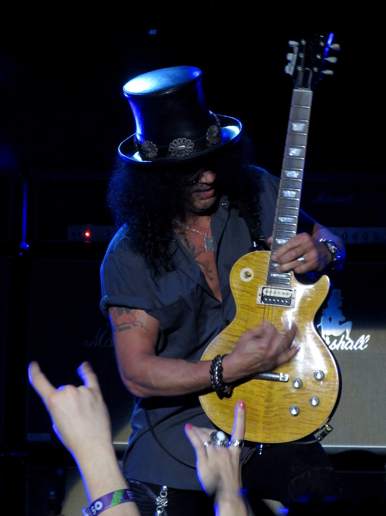 Slash & Myles Kennedy and the Conspirators live Konzert / … | Flickr