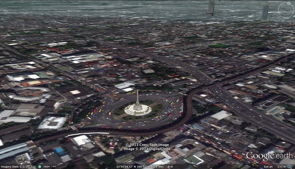 Victory monument | Google Earth | tongdee | Flickr