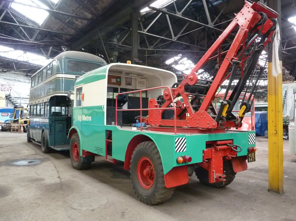MUB 647 - 1949 AEC Matador Recovery | WWW.KBMT.ORG.UK A form… | Flickr
