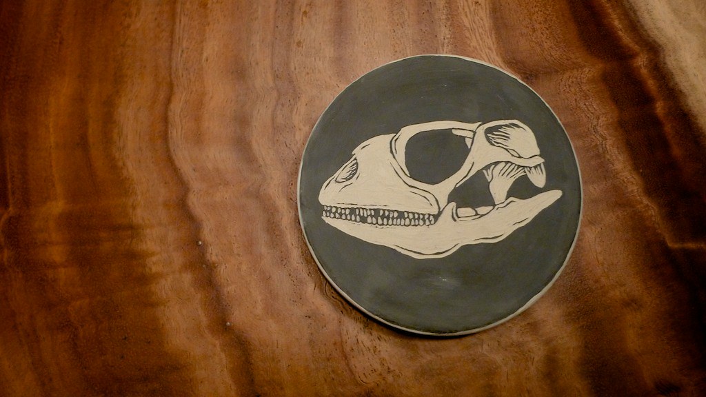 Iguana skull trivet | Sgraffito trivet. B-mix with a black s… | Flickr