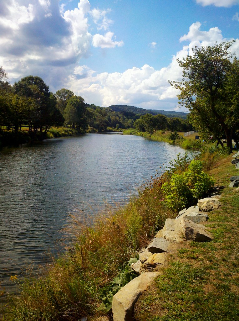 Ottauquechee River Behind Simon Pearce Glass Quechee Vt … Lori L
