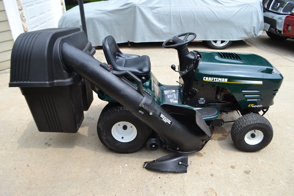 Craftsman LT1000 Lawn Mower | Flickr