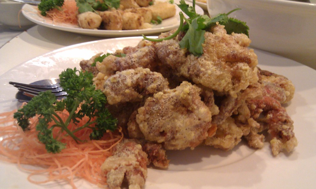 Golden sand soft-shelled crabs AUD26.80 - Old Kingdom 大中楼 | Flickr