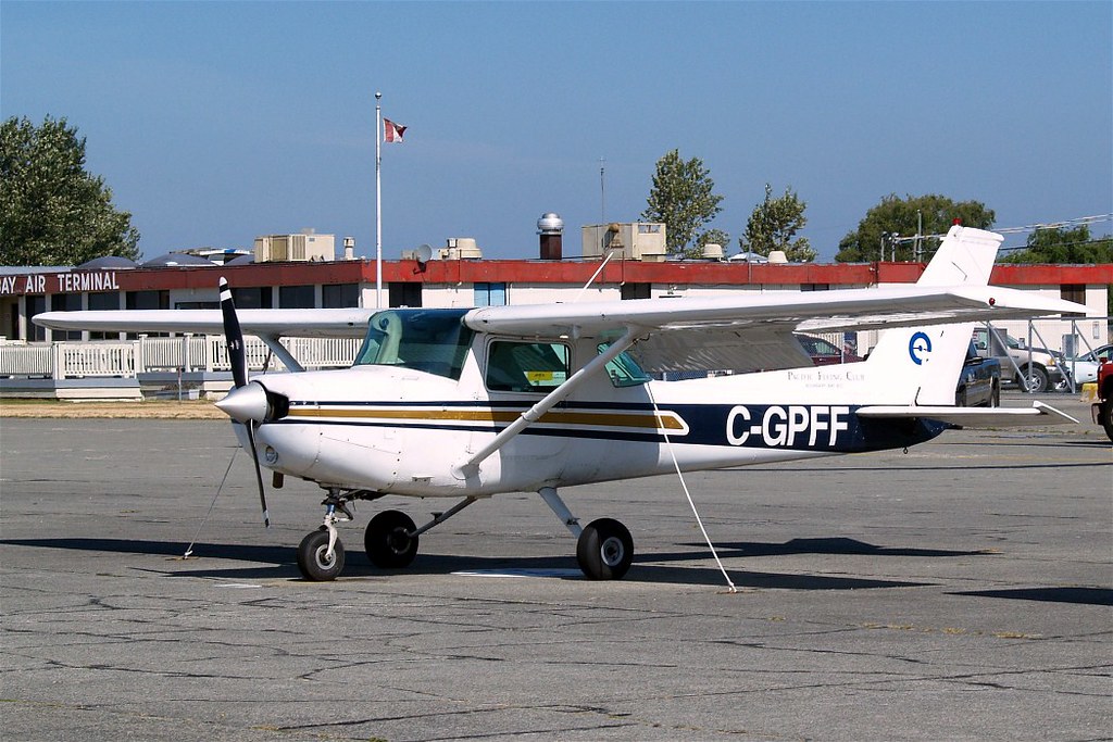 C-GPFF Cessna 152 [152-82493] (Pacific Flying Club) Bounda… | Flickr