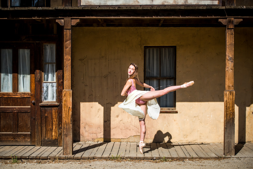 The Birth of Venus Malibu Ballerina Ballet Goddess Pointe Shoes Leotard ...